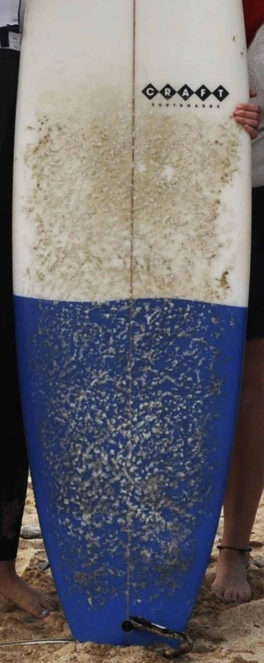 How to Wax Your Surfboard - SurfGirl Magazine How to Wax Your Surfboard - SurfGirl Magazine