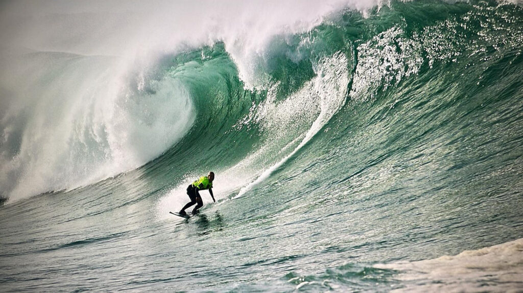 Teen Robyn Larg Surfs Nazare - SurfGirl Magazine
